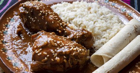 Receta de Mole con arroz y pollo