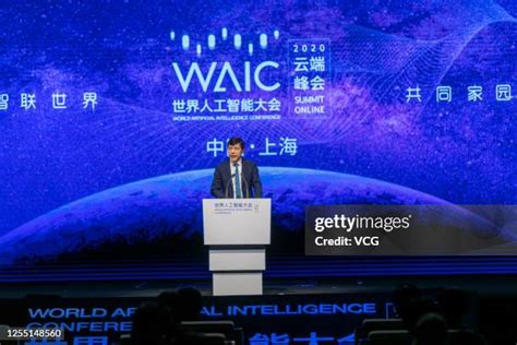 Ai Li Photos And Premium High Res Pictures Getty Images