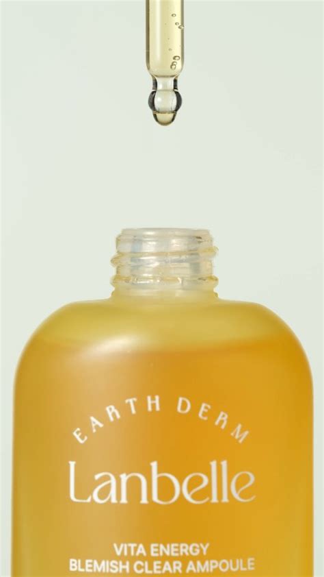 노타스튜디오 제품촬영 화장품촬영 뷰티촬영 제형컷은 언제나 새롭고 참 어려워요 제품의 더 예쁜 각도 제형이 자연스럽게 노출되는 방향으로 촬영하다보니 오랜 시간