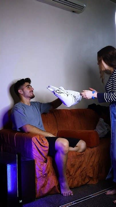 رسمت على شنتاية اختي الجديدة بدون علمها Youtube