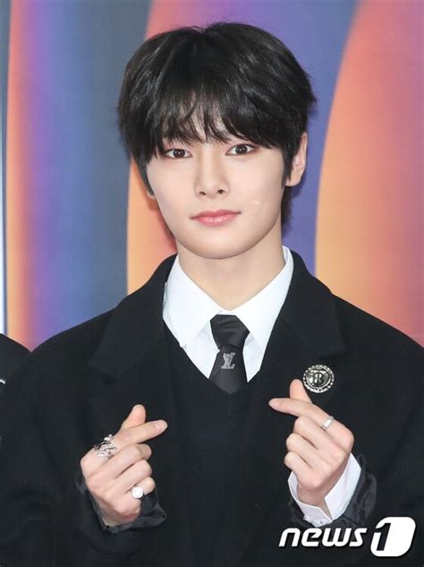 [직격인터뷰] 스트레이키즈 아이엔 소중한 첫 투표 신기하고 뿌듯