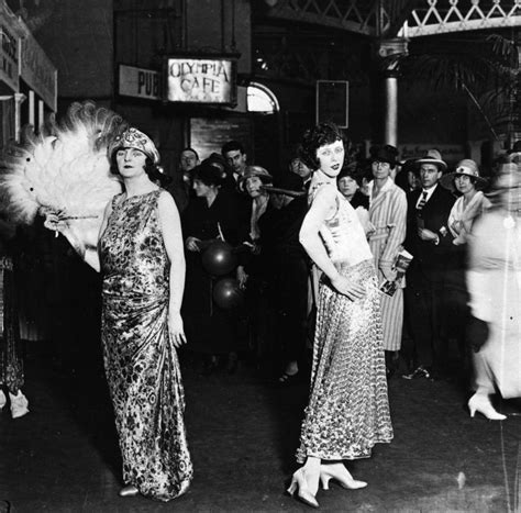 19 Razones Por Las Que La Moda De Los Años 20 Te Hará Querer Viajar A