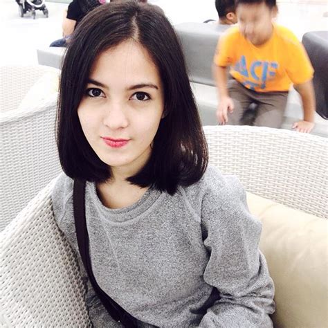 Cerita Eksibisionis Jangan Sampai Papa Mama Tahu Yah Dek Part 2