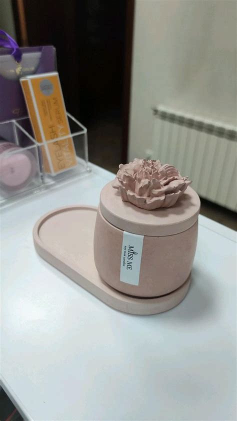 кашпо з квіткою Scented Candles Candles