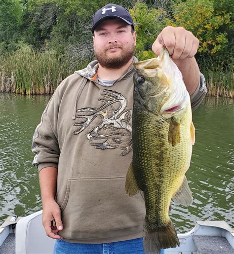 5 Lb 10 Oz Largemouth Bass 2 Fishing Hall Of Fame Of Minnesota