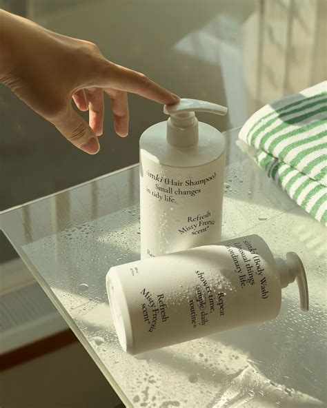 Simki 심키 On Instagram 매일 닿는 일상의 감각 샤워세트 심키 리프레시 듀오 매일 시선과 피부가 닿는 샴푸 앤 바디워시‘ 헤어 클렌징과 바디 클렌징 두