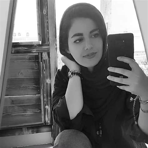 ‎لیلا صادقیعکاسیتصویر برداریفضای باز‎ Lsadeghi • Threads Say More