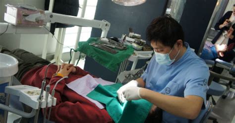 붓고 피나는 치주질환 방치 했다간 치아 잃는다