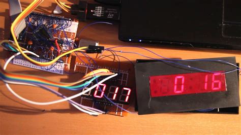 Fpga Clock Altera Epm7064 Vs Lattice Lc4064v Youtube