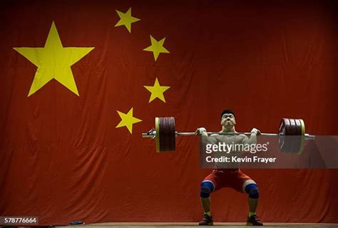 Chinese Weightlifter Photos And Premium High Res Pictures Getty Images