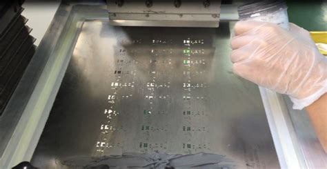 เครื่องพิมพ์ลายฉลุ Smt สำหรับผู้ผลิตประกอบ Pcb และซัพพลายเออร์ในประเทศจีน สินค้าขายส่ง