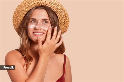 All About Sunscreen Contouring The ‘unscientific And Dangerous