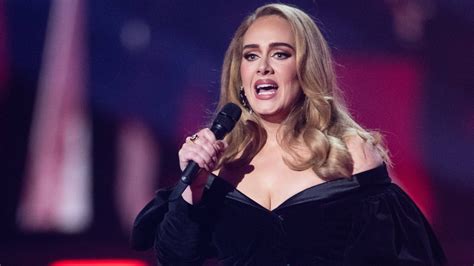 München Adele Unterbricht Konzert Wegen Olympia Finale Im Sprint
