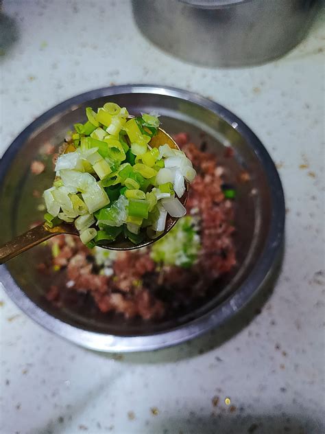 【小饭盒】空气炸锅 酸菜鲜肉锅盔 3楼猫
