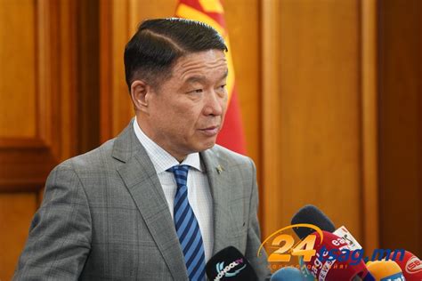 Д Батлут Малчид тариаланчид төрөөс олгох урамшууллаасаа эрүүл мэндийн болон нийгмийн даатгал