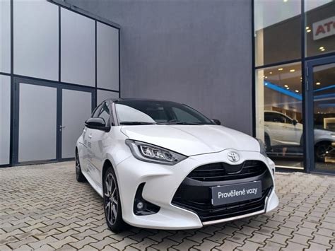 Toyota Yaris 15 Selection Style Ng20 15 Tnga 125 Hatchback