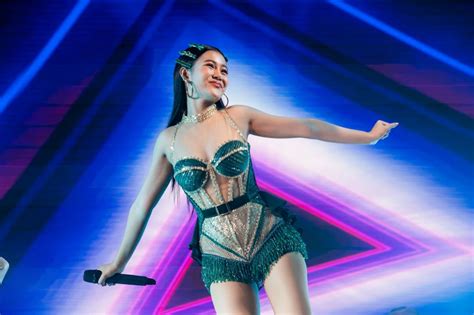 บันเทิง ลำไย ไหทองคำคว้าพรีเซ็นเตอร์กาแฟเพื่อรูปร่าง Bc Coffee