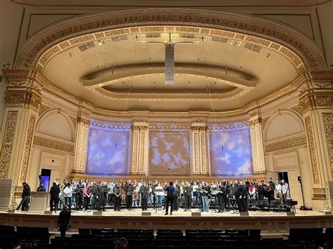 Провідні американські ЗМІ у захваті від виступу хору «Щедрик з Києва Вечірній Київ