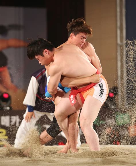 문경시 제54회 회장기 전국장사 씨름대회 개최