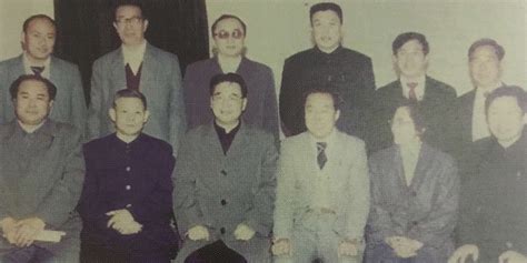 爱华教育40年发展历程画册 爱华国际教育科技集团