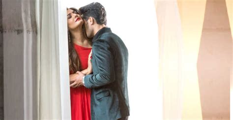 Raveena Tandon Photos And Images Cinestaan Com