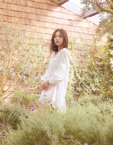 패션엔 신세경 원피스 하나면 끝 청순 우아미 뽐낸 요정같은 원피스룩 패션엔 신세경 원피스 하나면 끝 청순 우아미 뽐낸 요정같은 원피스룩