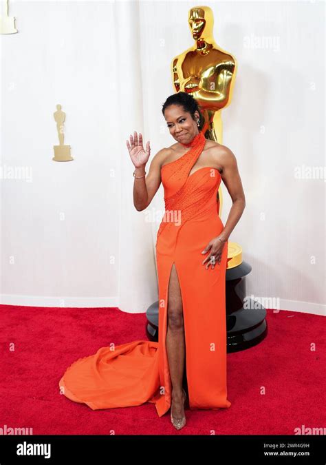 Los Angeles Usa 10th Mar 2024 Regina King Walking On The Red Carpet