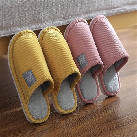 รองเท้าใส่ในบ้าน พื้นยาง กันลื่น Slipper สลิปเปอร์ สีพื้น Jie เท้าอวบเพิ่ม 1 ไซส์ Shopee