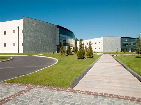 France Joins The Ai Datacentre Express With 20bn Deal