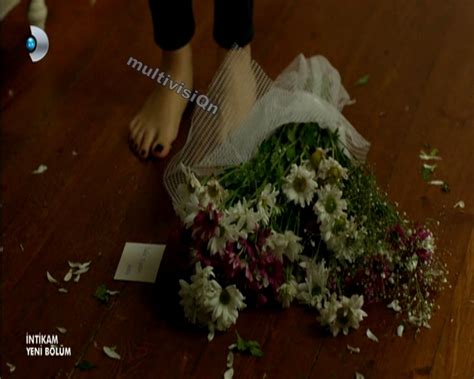 Beren Saat S Feet