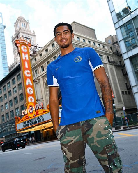 리바이 콜윌 재계약 기념 해외축구 에펨코리아