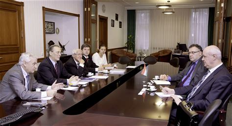 Визит посла Венгерской Республики — Объединенный институт ядерных исследований