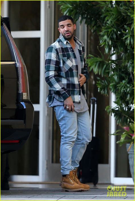 Photo Drake After Fight With Diddy Miami 03 Photo 3260585 Just Jared Entertainment News