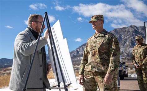 Forscom Csm Holland Visits The Ivy Division Article The United States Army