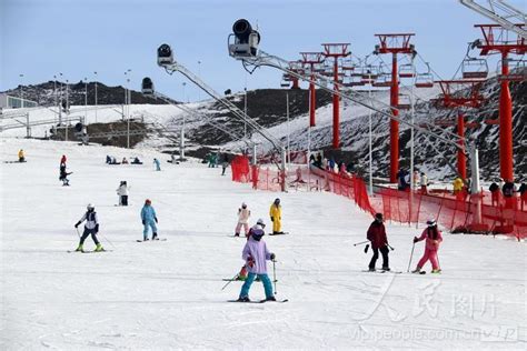 新疆阿勒泰出台旅游为民新政策 人民图片网