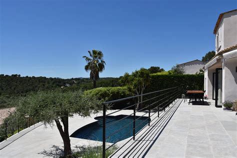 Sol En Pierre Du Corrigal© Access