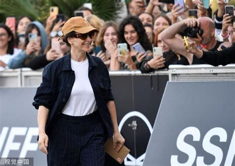 70届圣塞巴斯蒂安电影节 朱丽叶·比诺什获得终身成就奖新浪图片