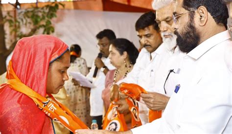 In Photos Shiv Sena Ubt Leader Amsha Padvi Joins Eknath Shinde