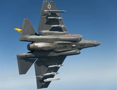 F 35 Lightning Ii Истребитель бомбардировщик США