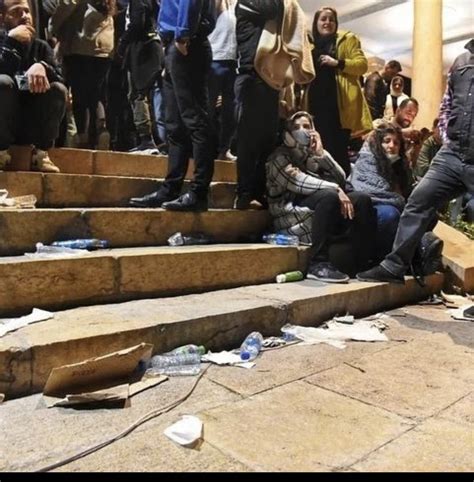 گل همیشه بهار On Twitter عکس‌هایی دیدم از بلایی که دیشب بر سر حافظیه آوردن گریه آوره این