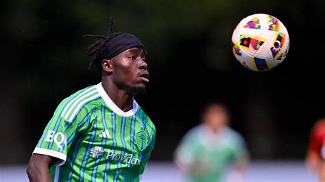 Al Mondiale Per Club Cieco Da Un Occhio Le Foto Di Georgi Minoungou