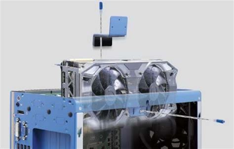 a detailed explanation edge computing in industrial applications