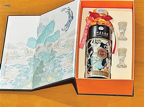 တရားမဝင် သစ်မျိုးစုံ၊ ဓာတုပစ္စည်းများ၊ စားသောက်ကုန်ပစ္စည်းများ၊ လုပ်ငန်းသုံးပစ္စည်းများ