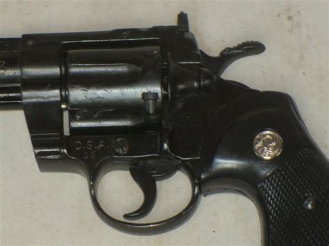 Colt Python 357 Magnum Revolver 357 6 Gun Non Firing Denix