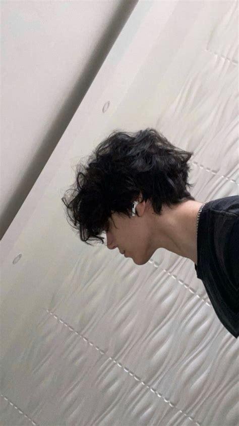 Hot Fluffy Hair Guy
