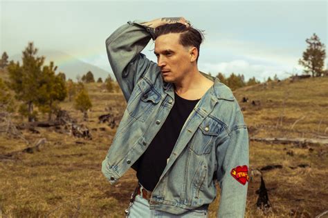 Exclusive Liam St John Signs To Big Loud Rock Shares Single