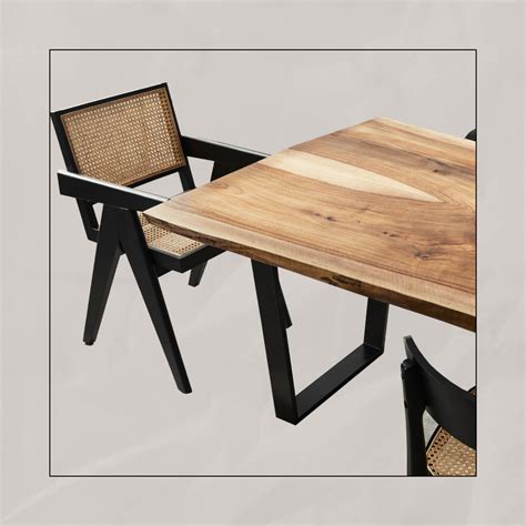 How Much Space Should There Be Between Chairs At The Dining Table