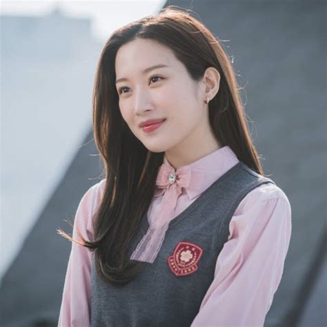 韓劇《女神降臨》校花朱靜化妝5大重點！醜小鴨大翻身整容級妝容，成功關鍵竟是 Bellatw儂儂