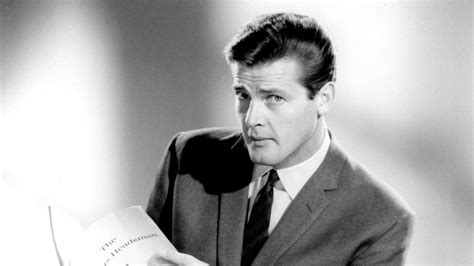 Cuatro Bodas Y Un Funeral Las Andanzas De Roger Moore Un Seductor