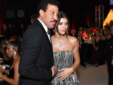 Sofia Richie S Pregnant Lionel Richie Prepares To Be A Grandpa